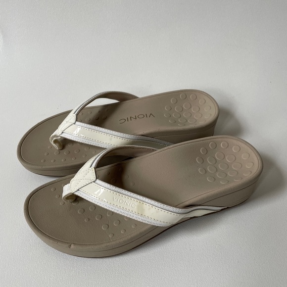 Vionic | Shoes | Vionic High Tide White Platform Comfort Sandals Size 7 ...